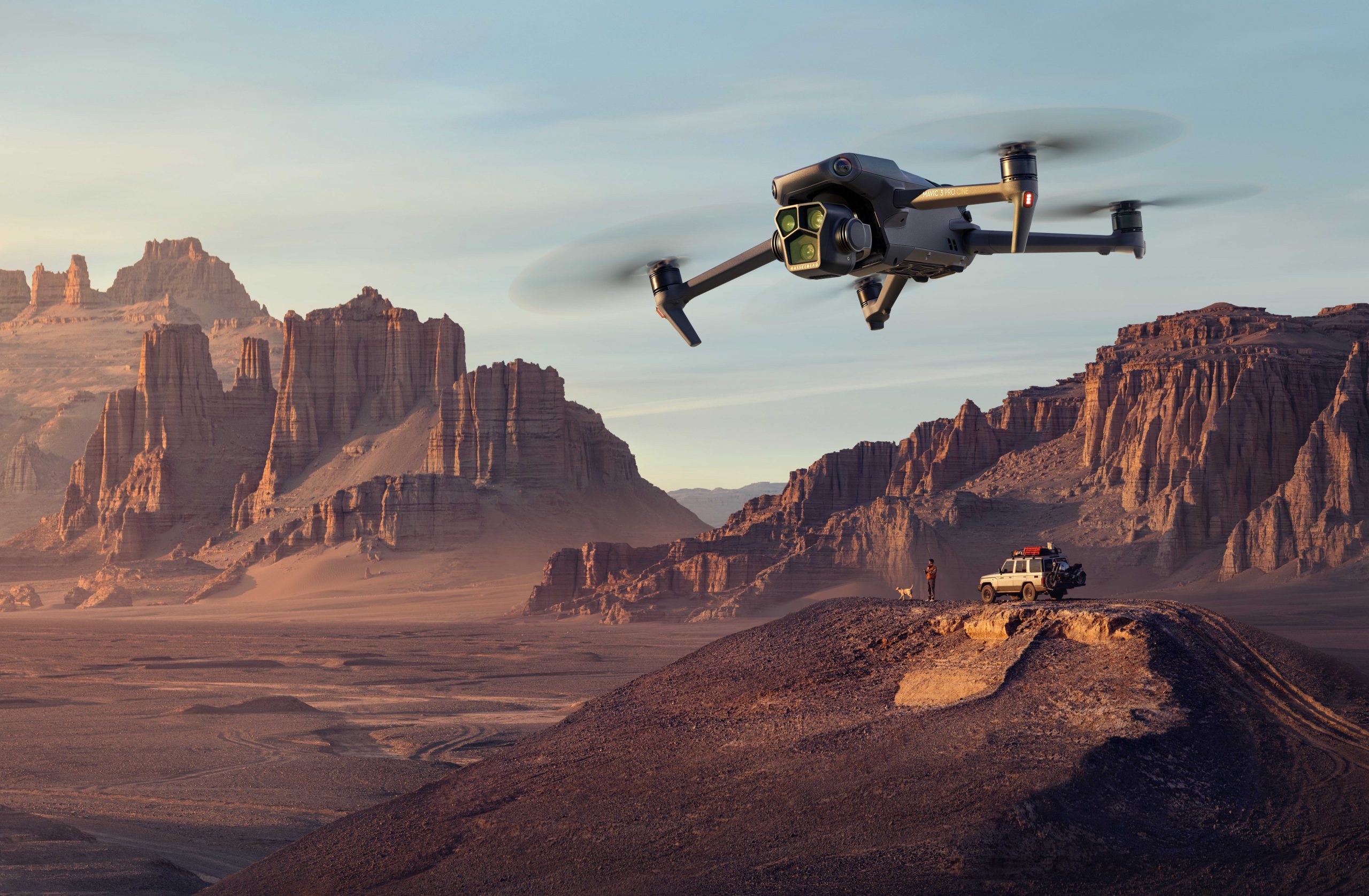 Mavic 3 Pro ist die neue Top-Drohne von DJI mit Dreikamerasystem